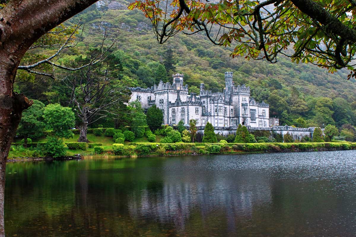 The history of the Benedictine nuns and Kylemore Abbey