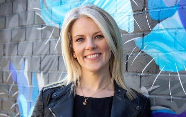 Private Loves: Sarah Crossan's "Here Is the Beehive" dazzles
