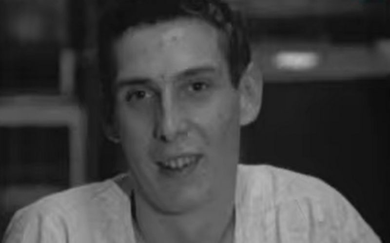 Search for Irish men who shipped man from Australia in crate