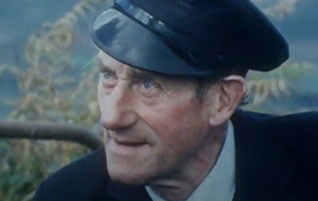 Meet Ireland’s last cycling postman in this 1975 interview