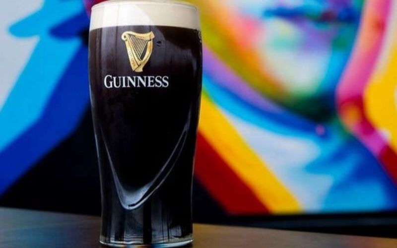 Guinness becomes best-selling beer in British pubs
