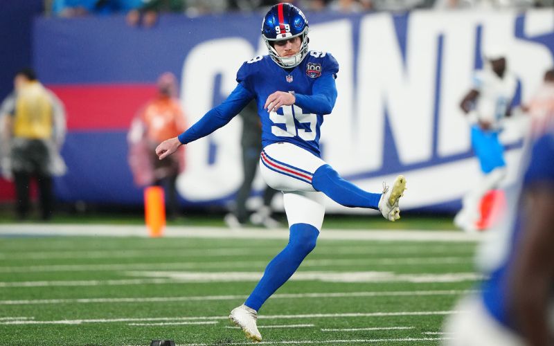 Jude McAtamney: Derry GAA star's field goal for NFL Giants