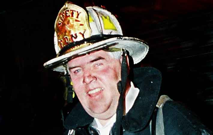 A Father’s Day fireman hero of 9/11 is finally laid to rest ...