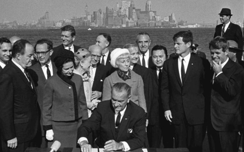 Hey Irish, don’t blame Trump on immigration, blame Ted Kennedy ... Hey Irish, don’t blame Trump on immigration, blame Ted Kennedy ...