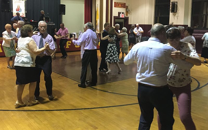 Alcohol-free Irish gather to party in the Bronx | IrishCentral.com