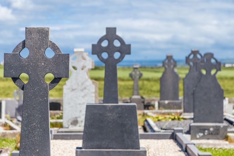 Plan Your Epitaph Day: Hilarious Irish gravestones
