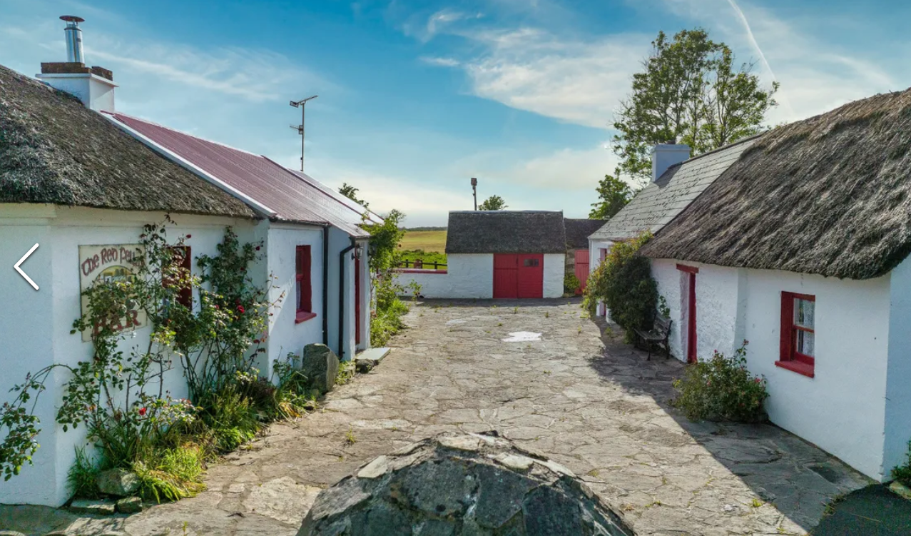 Own your own Irish thatched pub with live music!