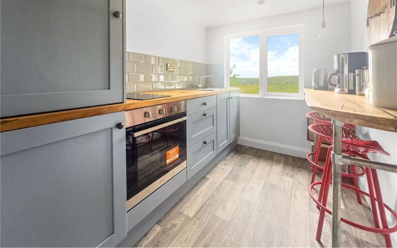 Charming Irish thatched cottage on the market in Donegal | IrishCentral.com
