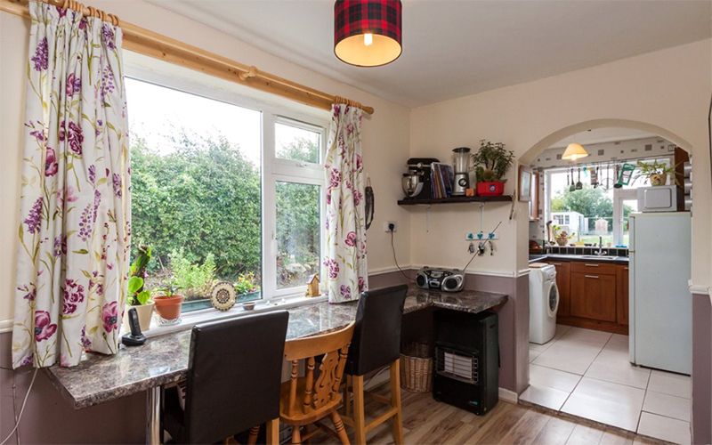 Adorable Rose Cottage for sale in Ireland | IrishCentral.com