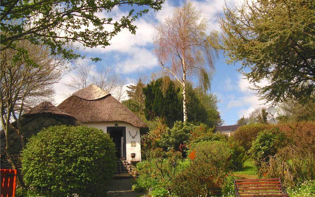 Historical forge thatched cottage for sale in Ireland